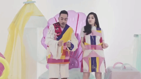 Geter GIFs - Get the best GIF on GIPHY