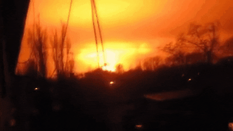 Gif Animado De Explosao Nuclear