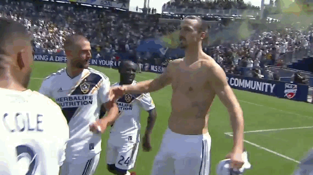 Zlatan Ibrahimovic Goal Gif Cristiano Ronaldo Is The Best Player In