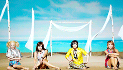 2ne1 Falling In Love Gif