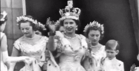 British Queen Elizabeth Waving GIFs - Get the best GIF on GIPHY