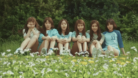 Yuju Gfriend GIFs - Get the best GIF on GIPHY