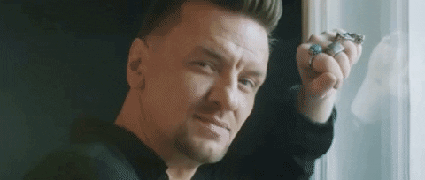 Mitten Ins Herz GIFs - Get the best GIF on GIPHY