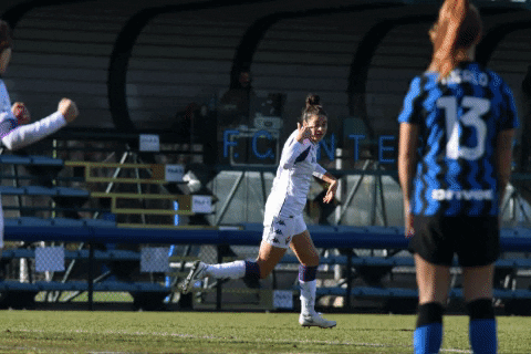 Calcio Femminile Football GIF by ACF Fiorentina - Find & Share on GIPHY