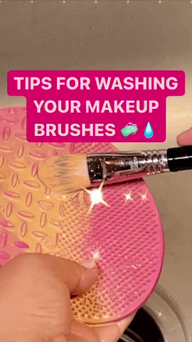 Makeup-brush GIFs - Get the best GIF on GIPHY
