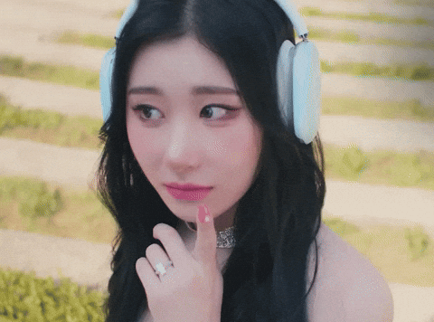 ITZY GIFs on GIPHY - Be Animated