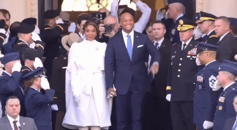 Hello, Guv'nah! Here's Your GIFcap of This Week's News. by GIPHY News ...