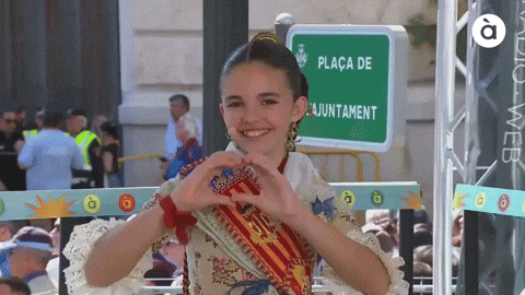 Fallera-infantil GIFs - Get the best GIF on GIPHY