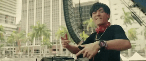 Worldwide Stage GIFs - Get the best GIF on GIPHY