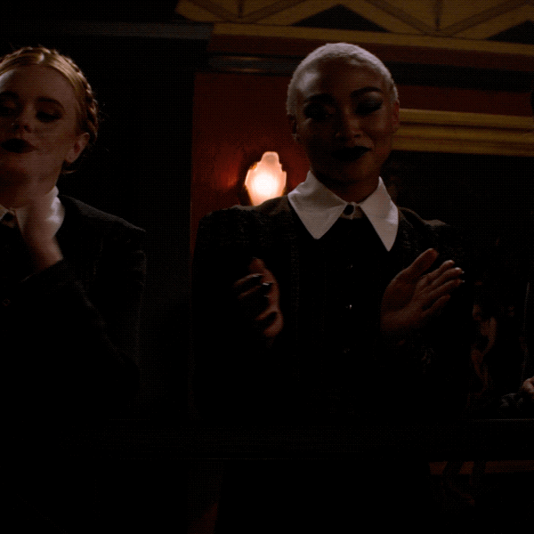 El mundo oculto de Sabrina by netflixlat | GIPHY