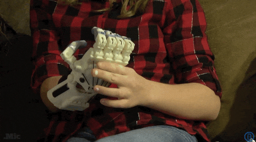 3d-printed-hand GIFs - Get the best GIF on GIPHY